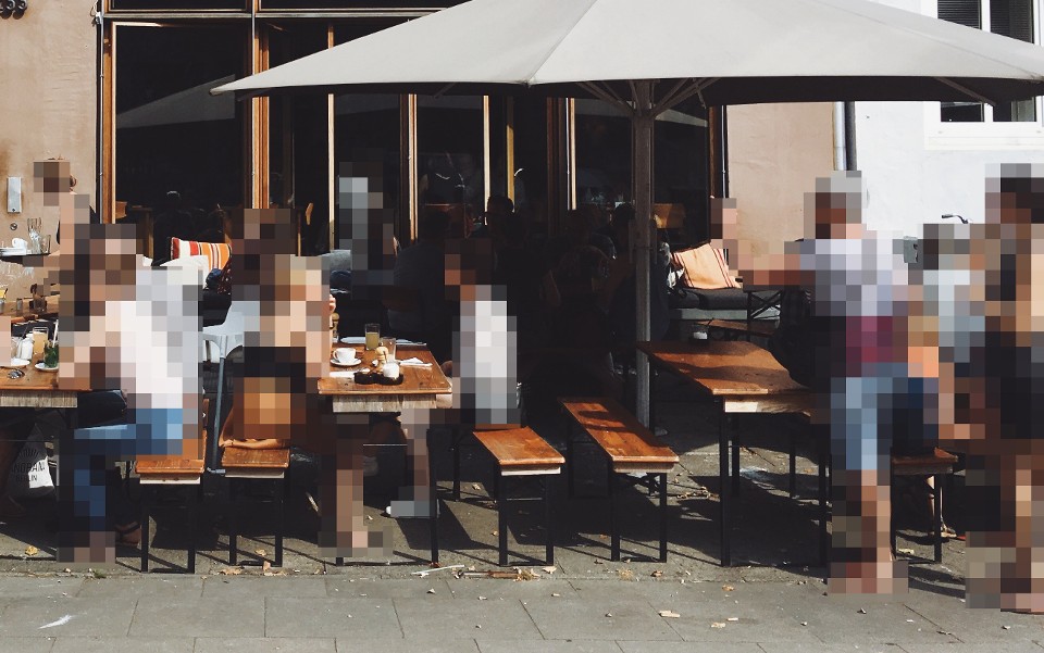 Static vs. dynamic privacy masking