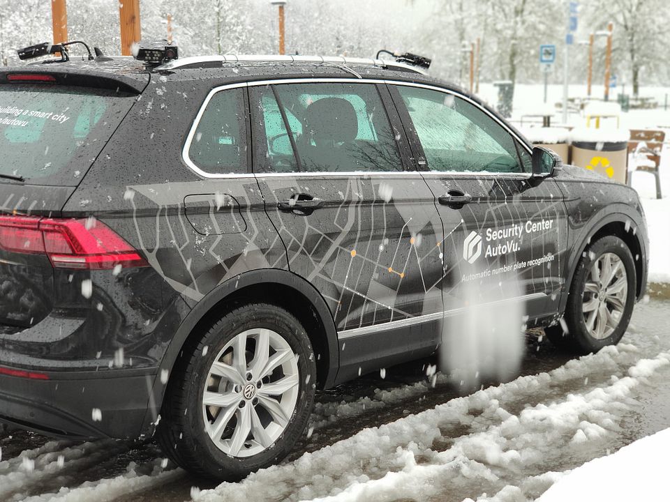 Automatische Nummernschilderkennung (ALPR) mit AutoVu | Genetec