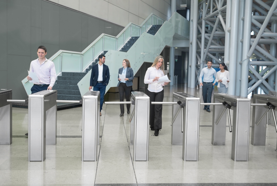 Umstellen auf Synergis IP Access Control | Genetec