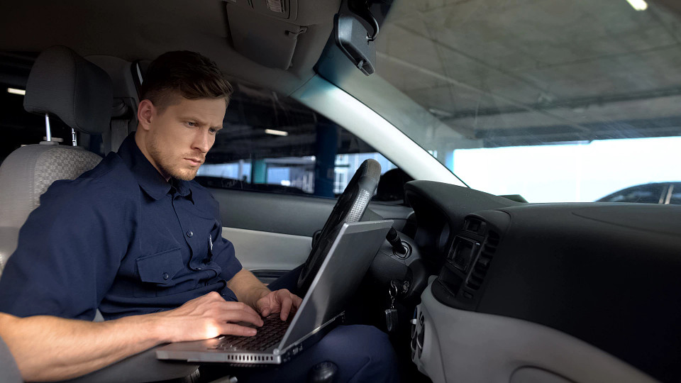 Genetec Clearance™ のデジタル証跡管理